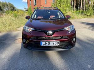 Sarkans Toyota RAV4 2017 Viļņa, ar dzinēja tilpumu 2.00 L un nobraukumu 157 tūkst. km par 13900 €, foto 3 vietnē AUTOMOTO.COM.LV