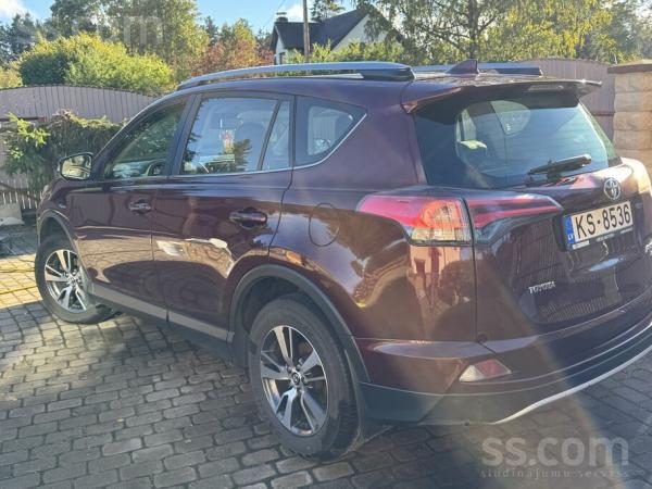 Toyota RAV4 2017 RÄ«ga vietnÄ Sarkans Toyota RAV4 2017 RÄ«ga, ar dzinÄja tilpumu 2.00 L un nobraukumu 224 tÅ«kst. km par 14800 ā¬, foto 6 vietnÄ AUTOMOTO.COM.LV