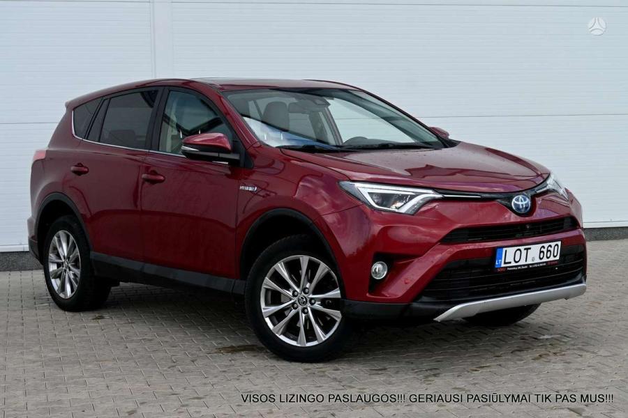 Red Toyota RAV4 2018 in Kretinga, with an engine capacity of 2.49 L and mileage of 154 thousand km for 18999 €, photo 1 on AUTOMOTO.COM.LV