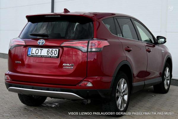 Red Toyota RAV4 2018 in Kretinga, with an engine capacity of 2.49 L and mileage of 154 thousand km for 18999 €, photo 8 on AUTOMOTO.COM.LV