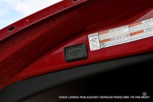 Red Toyota RAV4 2018 in Kretinga, with an engine capacity of 2.49 L and mileage of 154 thousand km for 18999 €, photo 17 on AUTOMOTO.COM.LV
