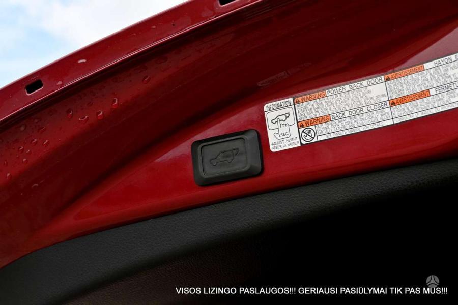 Red Toyota RAV4 2018 in Kretinga, with an engine capacity of 2.49 L and mileage of 154 thousand km for 18999 €, photo 17 on AUTOMOTO.COM.LV