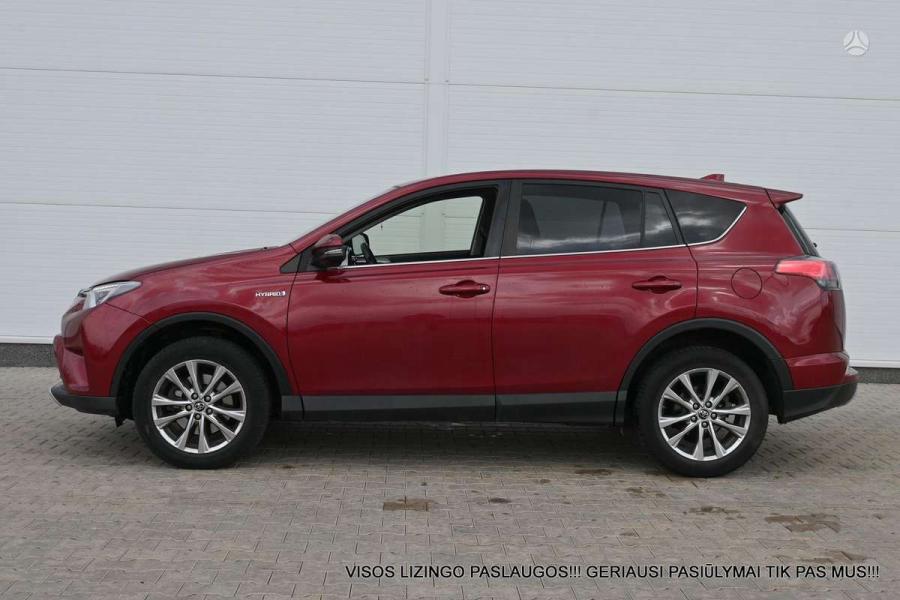 Red Toyota RAV4 2018 in Kretinga, with an engine capacity of 2.49 L and mileage of 154 thousand km for 18999 €, photo 18 on AUTOMOTO.COM.LV