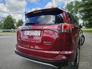 Sarkans Toyota RAV4 2018 Rīga, ar dzinēja tilpumu 2.50 L un nobraukumu 159 tūkst. km par 16500 €, foto 5 vietnē AUTOMOTO.COM.LV