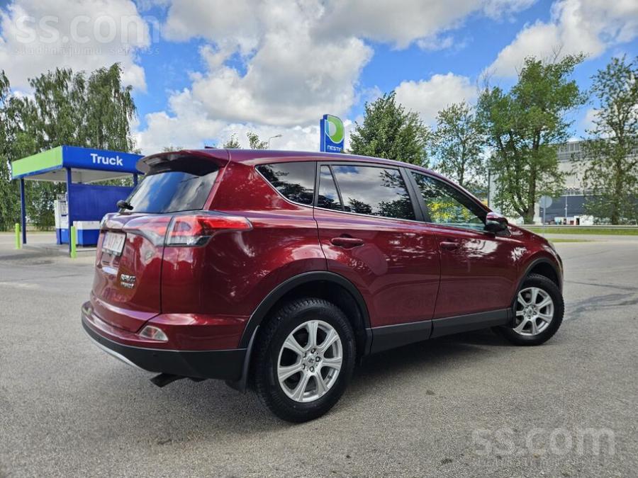 Sarkans Toyota RAV4 2018 Rīga, ar dzinēja tilpumu 2.50 L un nobraukumu 159 tūkst. km par 16500 €, foto 7 vietnē AUTOMOTO.COM.LV