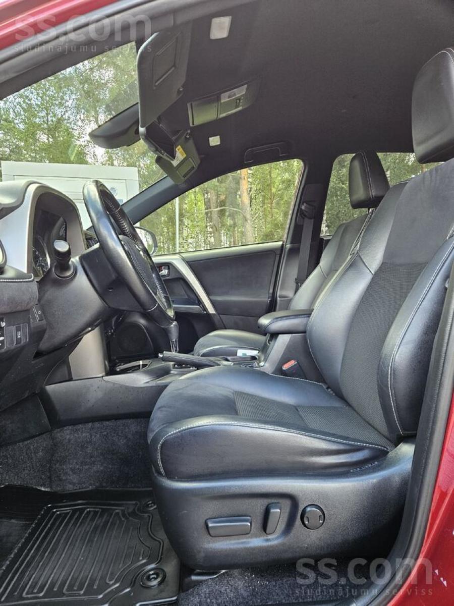 Sarkans Toyota RAV4 2018 Rīga, ar dzinēja tilpumu 2.50 L un nobraukumu 159 tūkst. km par 16500 €, foto 17 vietnē AUTOMOTO.COM.LV
