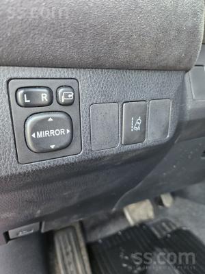 Sarkans Toyota RAV4 2018 Rīga, ar dzinēja tilpumu 2.50 L un nobraukumu 159 tūkst. km par 16500 €, foto 18 vietnē AUTOMOTO.COM.LV