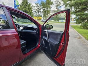 Sarkans Toyota RAV4 2018 Rīga, ar dzinēja tilpumu 2.50 L un nobraukumu 159 tūkst. km par 16500 €, foto 29 vietnē AUTOMOTO.COM.LV