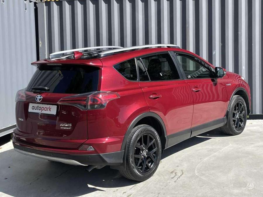 Sarkans Toyota RAV4 2018 Viļņa, ar dzinēja tilpumu 2.49 L un nobraukumu 67 tūkst. km par 23900 €, foto 4 vietnē AUTOMOTO.COM.LV