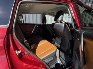 Sarkans Toyota RAV4 2018 Viļņa, ar dzinēja tilpumu 2.49 L un nobraukumu 67 tūkst. km par 23900 €, foto 6 vietnē AUTOMOTO.COM.LV