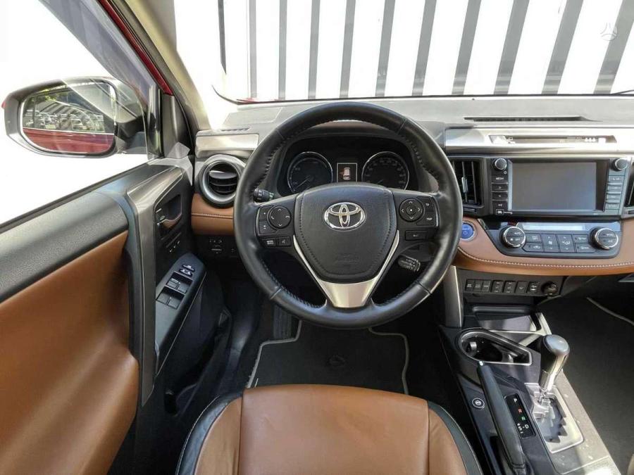 Sarkans Toyota RAV4 2018 Viļņa, ar dzinēja tilpumu 2.49 L un nobraukumu 67 tūkst. km par 23900 €, foto 13 vietnē AUTOMOTO.COM.LV