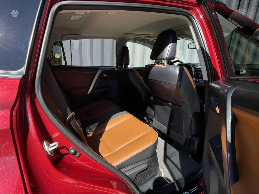 Sarkans Toyota RAV4 2018 Viļņa, ar dzinēja tilpumu 2.49 L un nobraukumu 67 tūkst. km par 23900 €, foto 6 vietnē AUTOMOTO.COM.LV