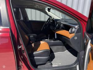 Sarkans Toyota RAV4 2018 Viļņa, ar dzinēja tilpumu 2.49 L un nobraukumu 67 tūkst. km par 23900 €, foto 9 vietnē AUTOMOTO.COM.LV