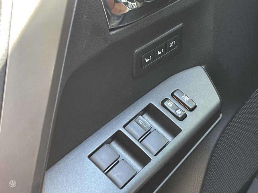 Sarkans Toyota RAV4 2018 Viļņa, ar dzinēja tilpumu 2.49 L un nobraukumu 67 tūkst. km par 23900 €, foto 23 vietnē AUTOMOTO.COM.LV