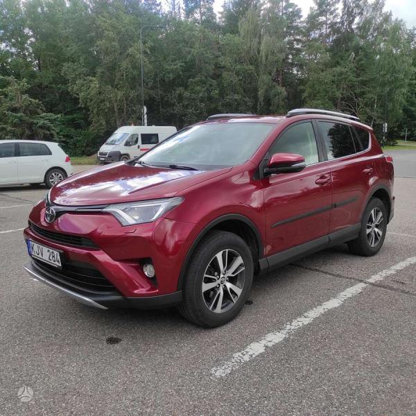 Тойота РАВ 4 2018 в Вильнюс на AUTOMOTO.COM.LV Красный Тойота РАВ 4 2018 в Вильнюс, объемом двигателя 1.99 л и пробегом 106 тыс. км за 17700 €, фото 4 на AUTOMOTO.COM.LV
