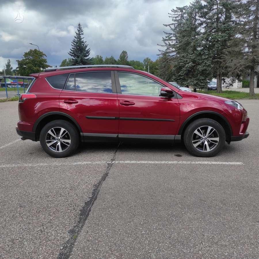 Sarkans Toyota RAV4 2018 Viļņa, ar dzinēja tilpumu 1.99 L un nobraukumu 106 tūkst. km par 17700 €, foto 9 vietnē AUTOMOTO.COM.LV