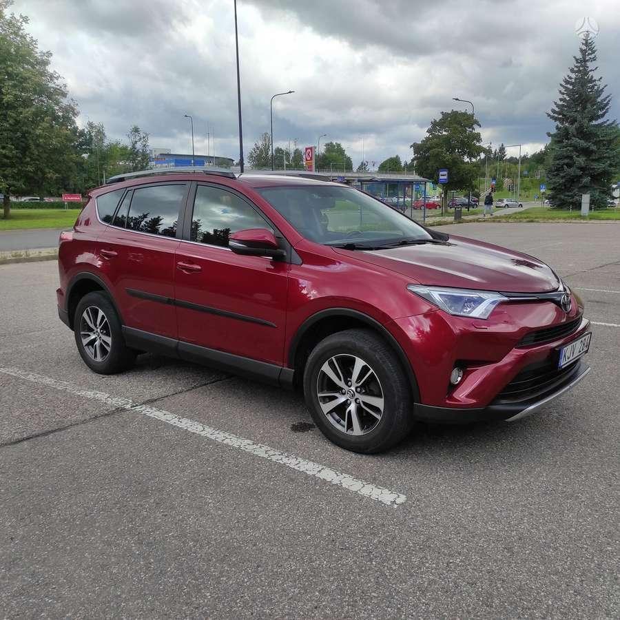 Sarkans Toyota RAV4 2018 Viļņa, ar dzinēja tilpumu 1.99 L un nobraukumu 106 tūkst. km par 17700 €, foto 19 vietnē AUTOMOTO.COM.LV