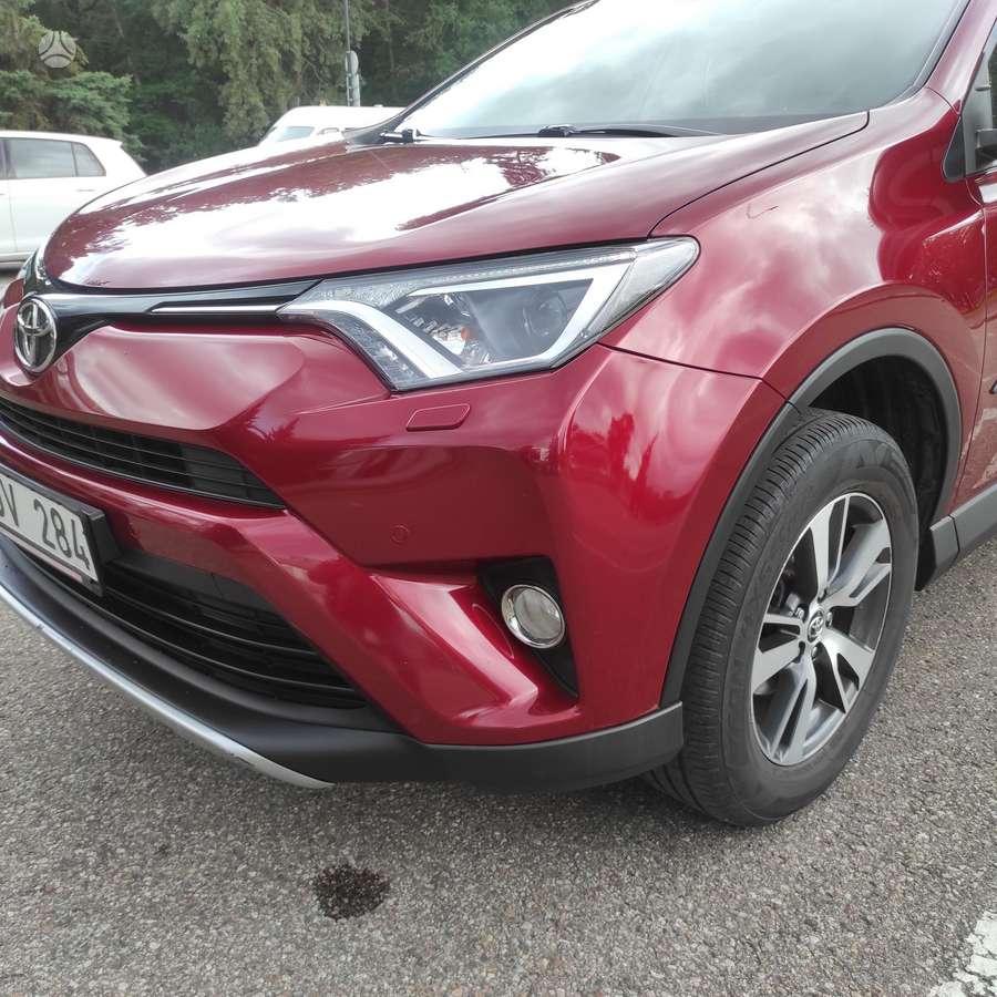 Sarkans Toyota RAV4 2018 Viļņa, ar dzinēja tilpumu 1.99 L un nobraukumu 106 tūkst. km par 17700 €, foto 25 vietnē AUTOMOTO.COM.LV