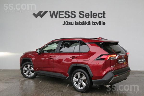 Sarkans Toyota RAV4 2019 Rīga, ar dzinēja tilpumu 2.50 L un nobraukumu 170 tūkst. km par 22900 €, foto 4 vietnē AUTOMOTO.COM.LV