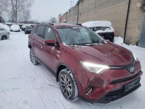 Red Toyota RAV4 2019 in Telschi, with an engine capacity of 2.49 L and mileage of 70 thousand km for 10300 €, photo 6 on AUTOMOTO.COM.LV