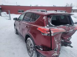Red Toyota RAV4 2019 in Telschi, with an engine capacity of 2.49 L and mileage of 70 thousand km for 10300 €, photo 12 on AUTOMOTO.COM.LV