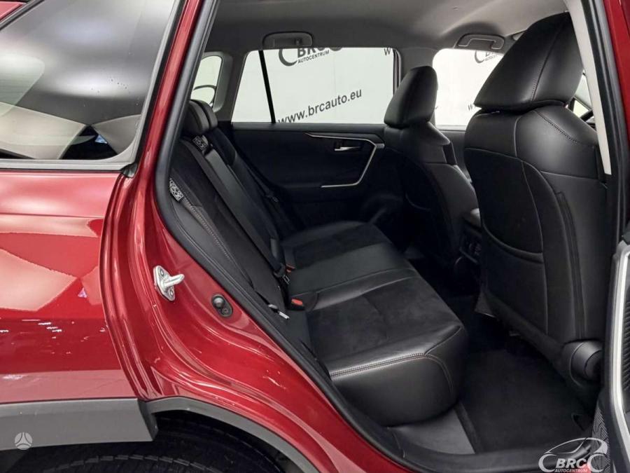 Red Toyota RAV4 2019 in Vilnius, with an engine capacity of 1.99 L and mileage of 184 thousand km for 18900 €, photo 10 on AUTOMOTO.COM.LV