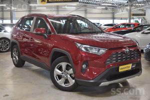 Red Toyota RAV4 2019 in Riga, with an engine capacity of 2.00 L and mileage of 20 thousand km for 24900 €, photo  on AUTOMOTO.COM.LV