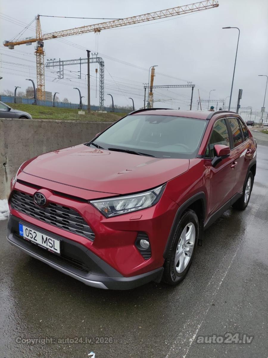 Sarkans Toyota RAV4 2019 Tallina, ar dzinēja tilpumu 2.00 L un nobraukumu 156 tūkst. km par 19500 €, foto 3 vietnē AUTOMOTO.COM.LV