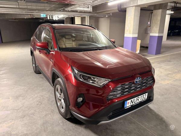 Sarkans Toyota RAV4 2019 Viļņa, ar dzinēja tilpumu 2.49 L un nobraukumu 142 tūkst. km par 24300 €, foto 8 vietnē AUTOMOTO.COM.LV