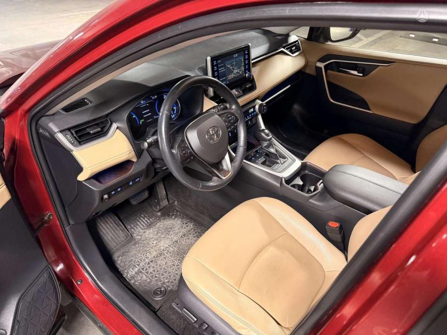 Sarkans Toyota RAV4 2019 Viļņa, ar dzinēja tilpumu 2.49 L un nobraukumu 142 tūkst. km par 24300 €, foto 4 vietnē AUTOMOTO.COM.LV