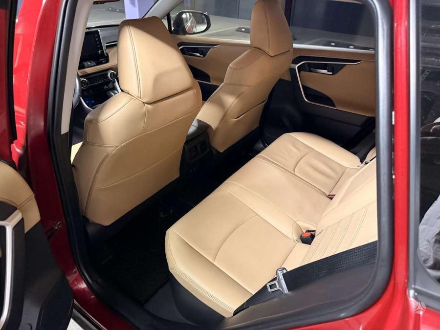 Sarkans Toyota RAV4 2019 Viļņa, ar dzinēja tilpumu 2.49 L un nobraukumu 142 tūkst. km par 24300 €, foto 6 vietnē AUTOMOTO.COM.LV