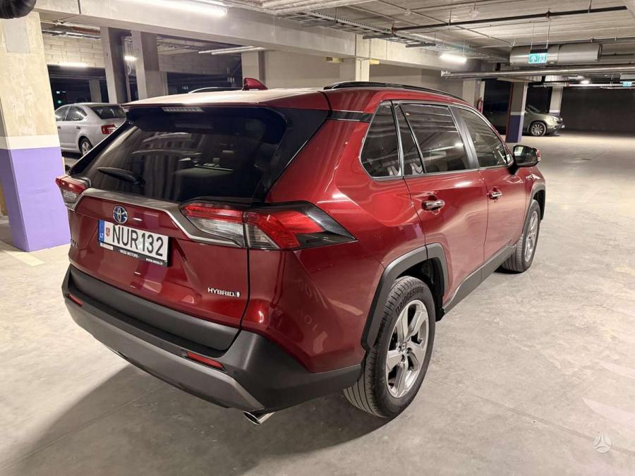 Sarkans Toyota RAV4 2019 Viļņa, ar dzinēja tilpumu 2.49 L un nobraukumu 142 tūkst. km par 24300 €, foto 10 vietnē AUTOMOTO.COM.LV