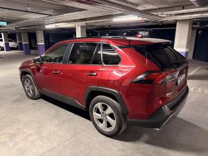 Sarkans Toyota RAV4 2019 Viļņa, ar dzinēja tilpumu 2.49 L un nobraukumu 142 tūkst. km par 24300 €, foto 15 vietnē AUTOMOTO.COM.LV