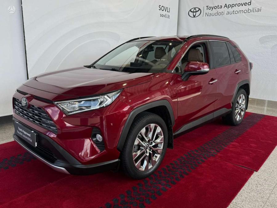 Red Toyota RAV4 2019 in Siauliai, with an engine capacity of 1.99 L and mileage of 121 thousand km for 25500 €, photo 1 on AUTOMOTO.COM.LV
