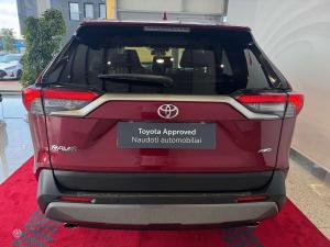 Red Toyota RAV4 2019 in Siauliai, with an engine capacity of 1.99 L and mileage of 121 thousand km for 25500 €, photo 7 on AUTOMOTO.COM.LV