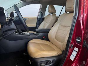 Red Toyota RAV4 2019 in Siauliai, with an engine capacity of 1.99 L and mileage of 121 thousand km for 25500 €, photo 15 on AUTOMOTO.COM.LV
