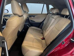 Red Toyota RAV4 2019 in Siauliai, with an engine capacity of 1.99 L and mileage of 121 thousand km for 25500 €, photo 26 on AUTOMOTO.COM.LV