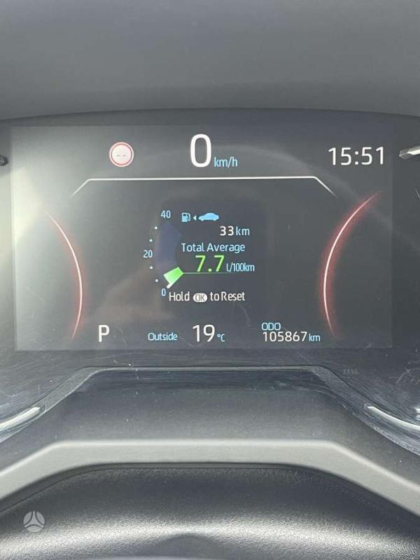 Красный Тойота РАВ 4 2019 в Вильнюс, объемом двигателя 1.99 л и пробегом 106 тыс. км за 24000 €, фото 6 на AUTOMOTO.COM.LV