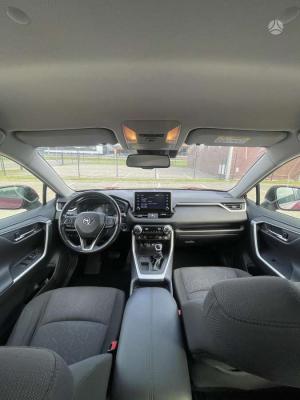 Sarkans Toyota RAV4 2019 Viļņa, ar dzinēja tilpumu 1.99 L un nobraukumu 106 tūkst. km par 24000 €, foto 7 vietnē AUTOMOTO.COM.LV