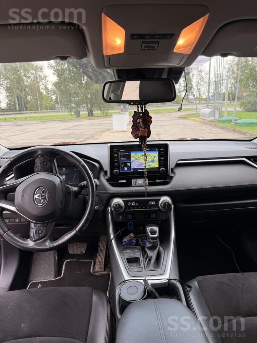 Sarkans Toyota RAV4 2019 Rīga, ar dzinēja tilpumu 2.50 L un nobraukumu 187 tūkst. km par 19000 €, foto 6 vietnē AUTOMOTO.COM.LV
