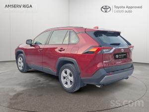 Sarkans Toyota RAV4 2019 Rīga, ar dzinēja tilpumu 2.00 L un nobraukumu 98 tūkst. km par 20900 €, foto 5 vietnē AUTOMOTO.COM.LV