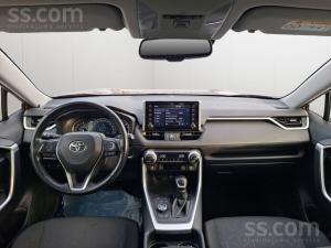 Sarkans Toyota RAV4 2019 Rīga, ar dzinēja tilpumu 2.00 L un nobraukumu 98 tūkst. km par 20900 €, foto 10 vietnē AUTOMOTO.COM.LV