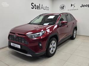 Red Toyota RAV4 2020 in Vilnius, with an engine capacity of 2.00 L and mileage of 98 thousand km for 21500 €, photo  on AUTOMOTO.COM.LV