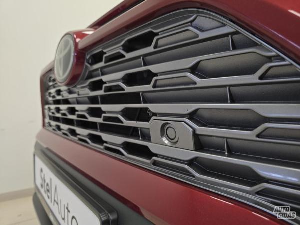 Red Toyota RAV4 2020 in Vilnius, with an engine capacity of 2.00 L and mileage of 98 thousand km for 21500 €, photo 9 on AUTOMOTO.COM.LV