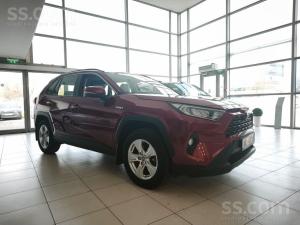 Красный Тойота РАВ 4 2020 в Рига, объемом двигателя 2.50 л и пробегом 178 тыс. км за 22900 €, фото 3 на AUTOMOTO.COM.LV