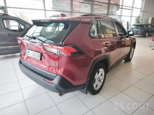 Красный Тойота РАВ 4 2020 в Рига, объемом двигателя 2.50 л и пробегом 178 тыс. км за 22900 €, фото 6 на AUTOMOTO.COM.LV