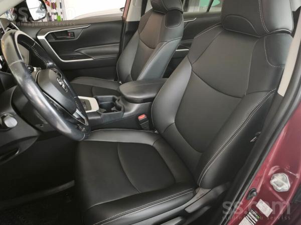 Red Toyota RAV4 2020 in Riga, with an engine capacity of 2.50 L and mileage of 178 thousand km for 22900 €, photo 9 on AUTOMOTO.COM.LV