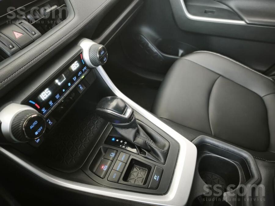 Красный Тойота РАВ 4 2020 в Рига, объемом двигателя 2.50 л и пробегом 178 тыс. км за 22900 €, фото 19 на AUTOMOTO.COM.LV