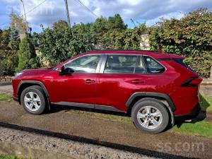 Red Toyota RAV4 2020 in Riga, with an engine capacity of 2.00 L and mileage of 72 thousand km for 22500 €, photo  on AUTOMOTO.COM.LV