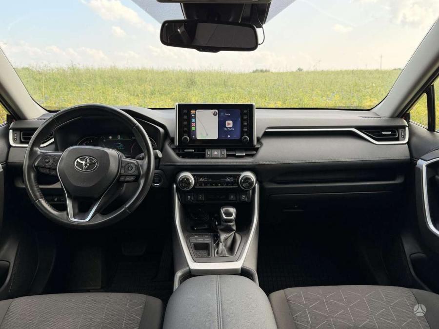 Sarkans Toyota RAV4 2020 Marijampole, ar dzinēja tilpumu 1.99 L un nobraukumu 109 tūkst. km par 21000 €, foto 4 vietnē AUTOMOTO.COM.LV